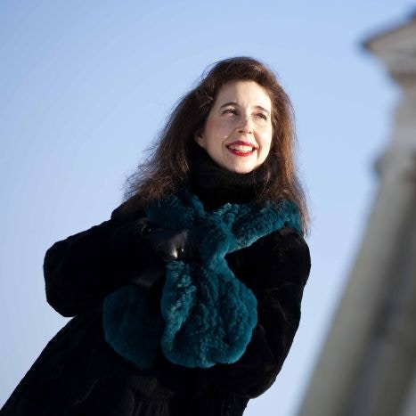 Angela Hewitt: biography, videos - medici.tv