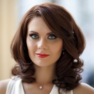 Iulia Maria Dan: biography, videos - medici.tv