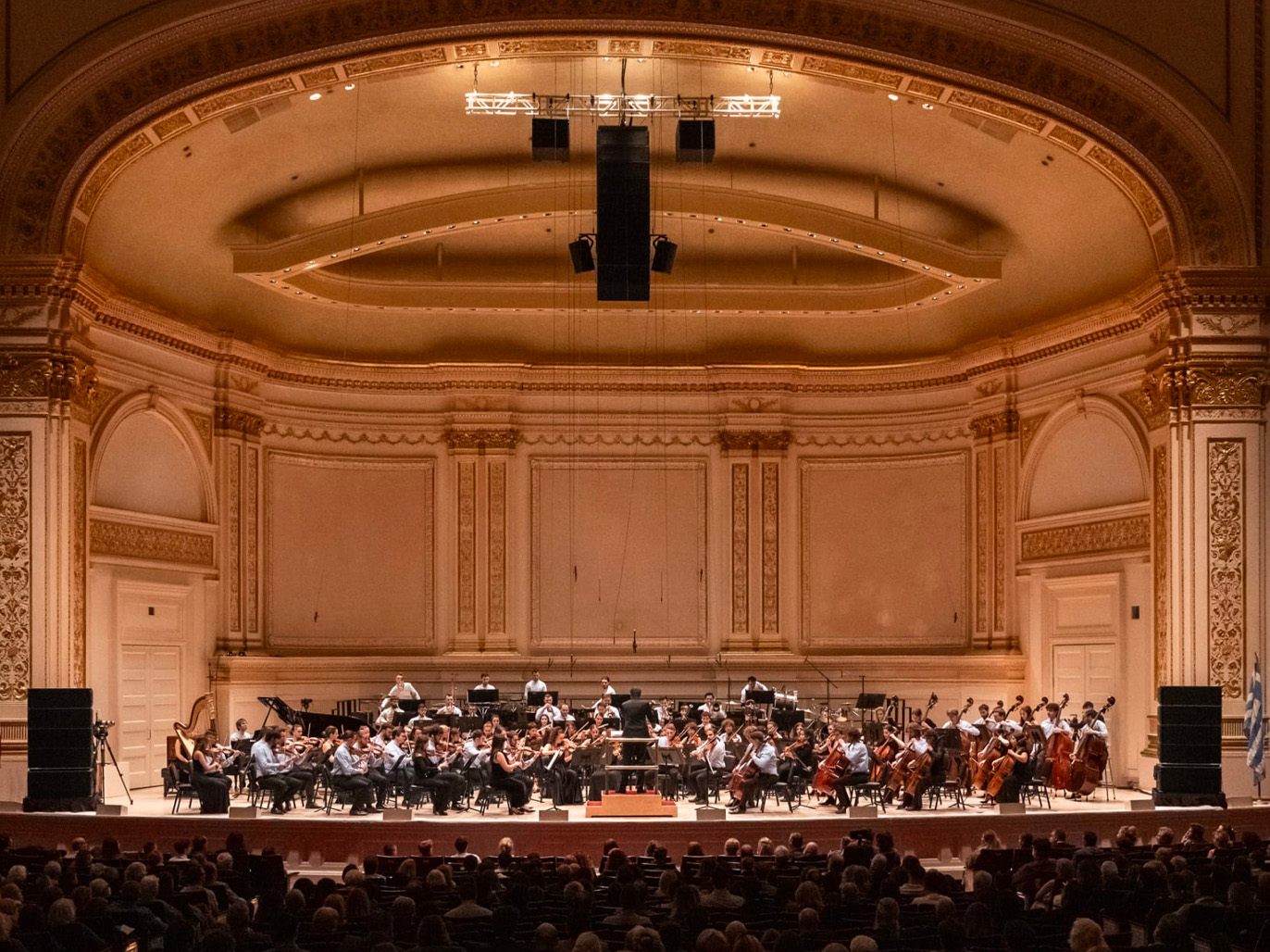 Dionysis Grammenos conducts the Greek Youth Symphony Orchestra's ...